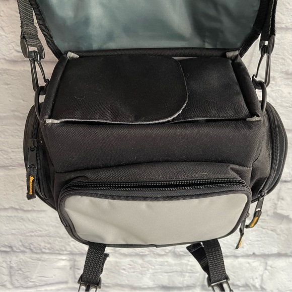 Samsonite | Cameras, Photo & Video | Preowned Samsonite Camera Bag ...